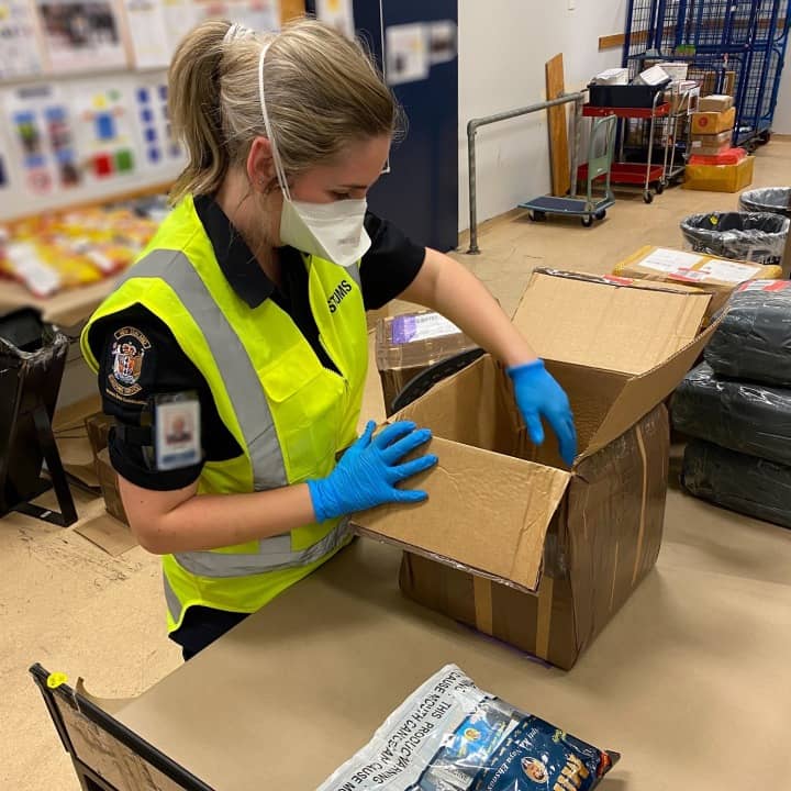 How to Avoid Buying Fake Goods - and What will Happen to It